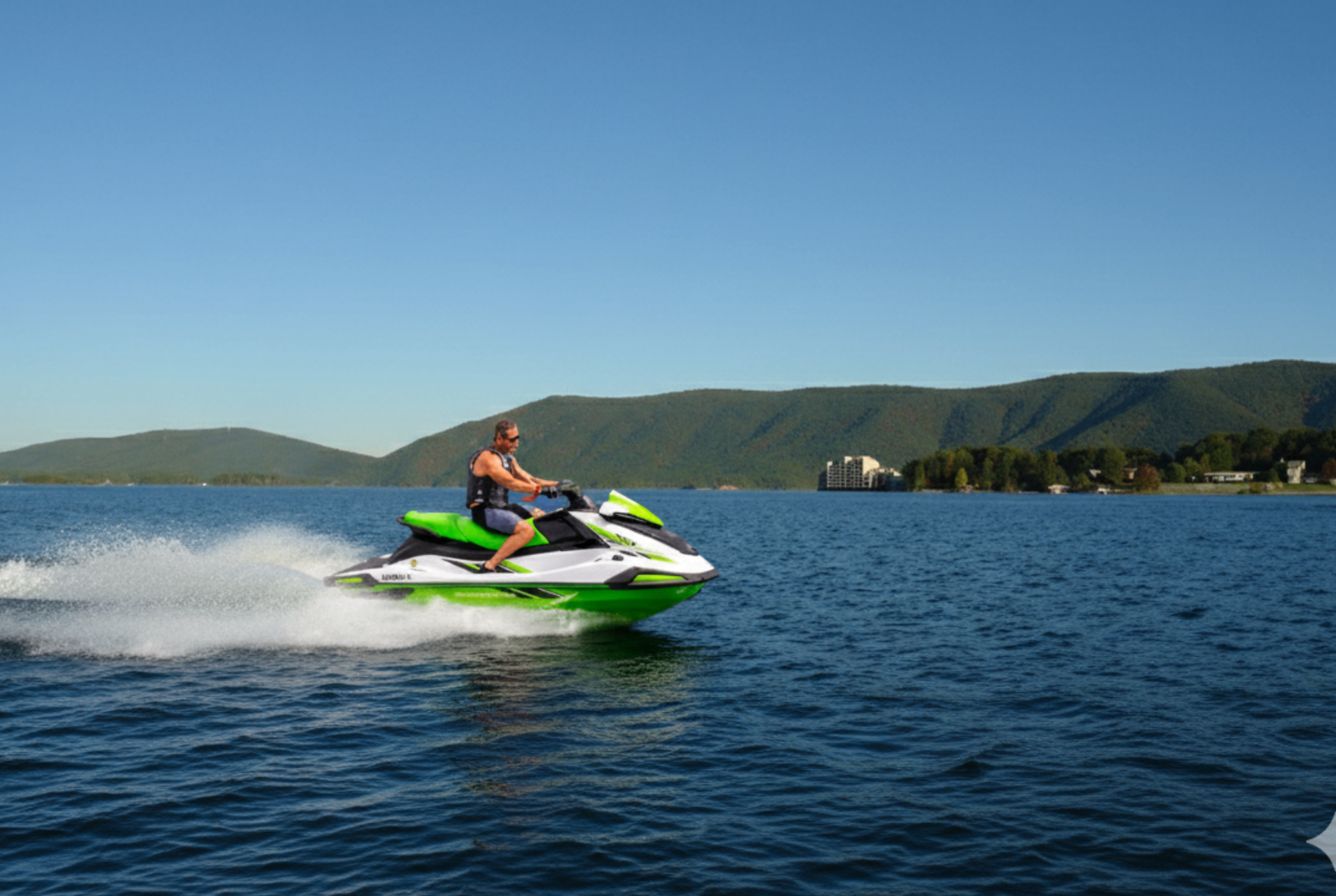 Wave Runner Rentals Smith Mountain Lake | Parrot Cove